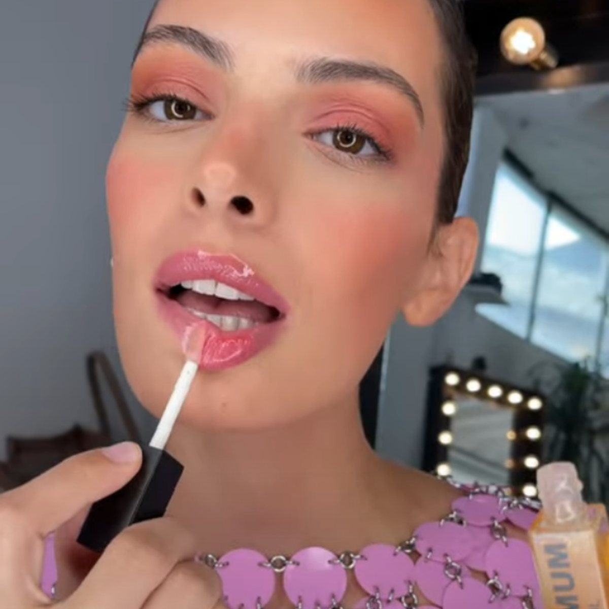 MAXIMUM LIP OIL Miki Bugamin MAXIMUM LIP OIL Miki Bugamin
